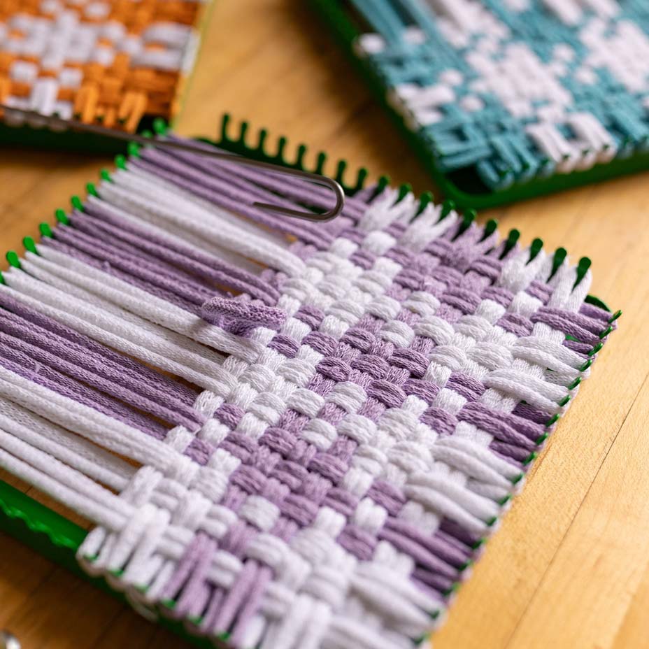 Friendly Loom Potholder Looms and Cotton Loops – Harrisville Designs, Inc.
